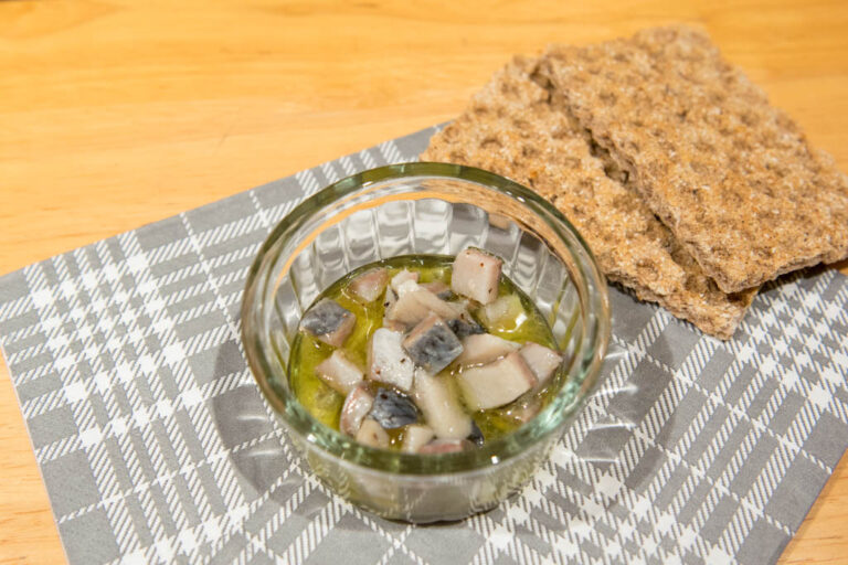 Entrée de hareng salé à la vinaigrette – Bienvenue sur Le Québec cuisine